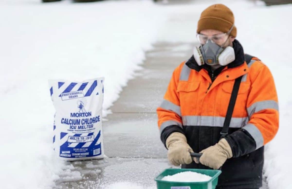 How to Use Calcium Chloride Ice Melt Safely and Effectively