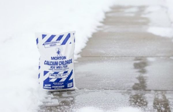 What Is Calcium Chloride Ice Melt? A Guide and Safety Tips